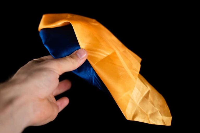 Cambio de color de pañuelo | Tienda Magia&Cardistry